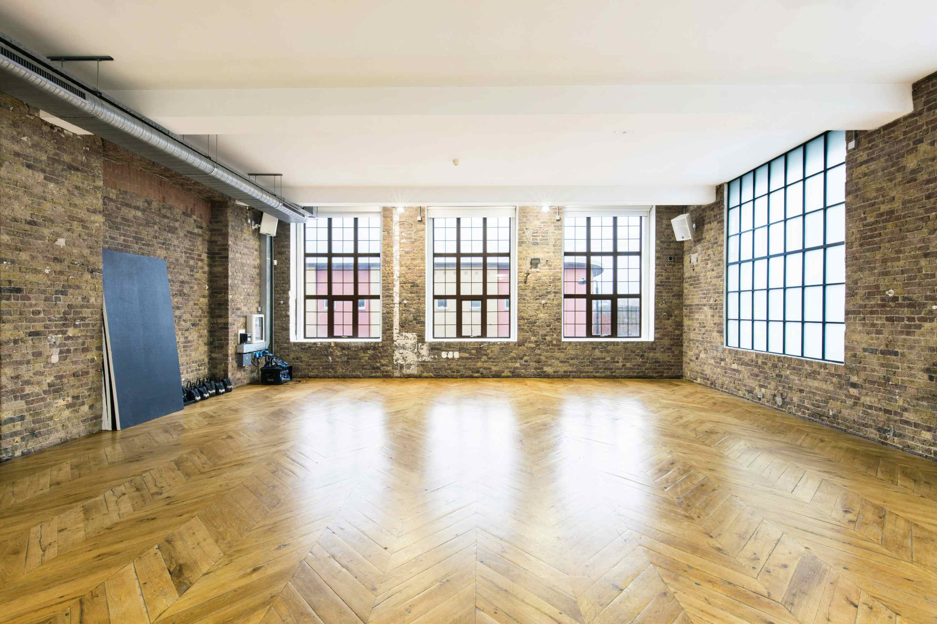 Hire Studio I + J, Spring Studios, London • HeadBox